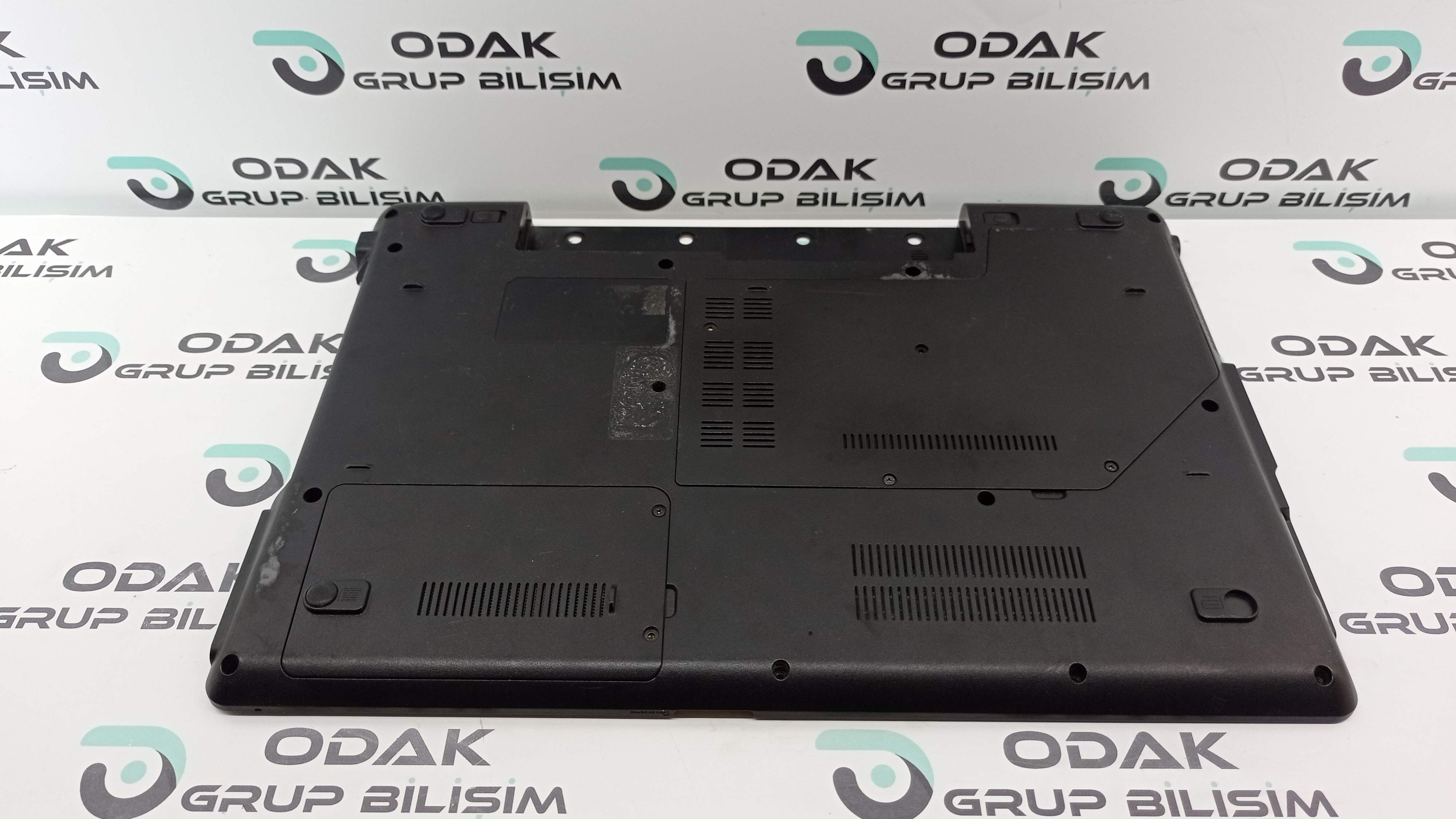 Ekran Arka Kasa (Lcd Cover) Klavye Kasa (Üst Kasa)